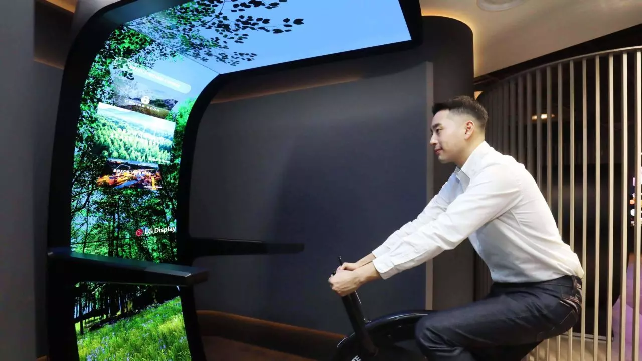 I-Bonkers LG OLED Concepts ingaba Yizinto Ezixakile ku-CES 2022