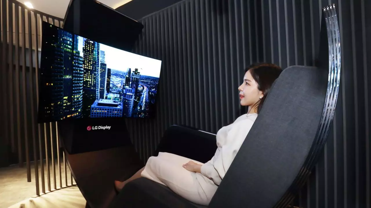 Konsep LG OLED Gila Bisa Menjadi Hal Teraneh di CES 2022 28266_2