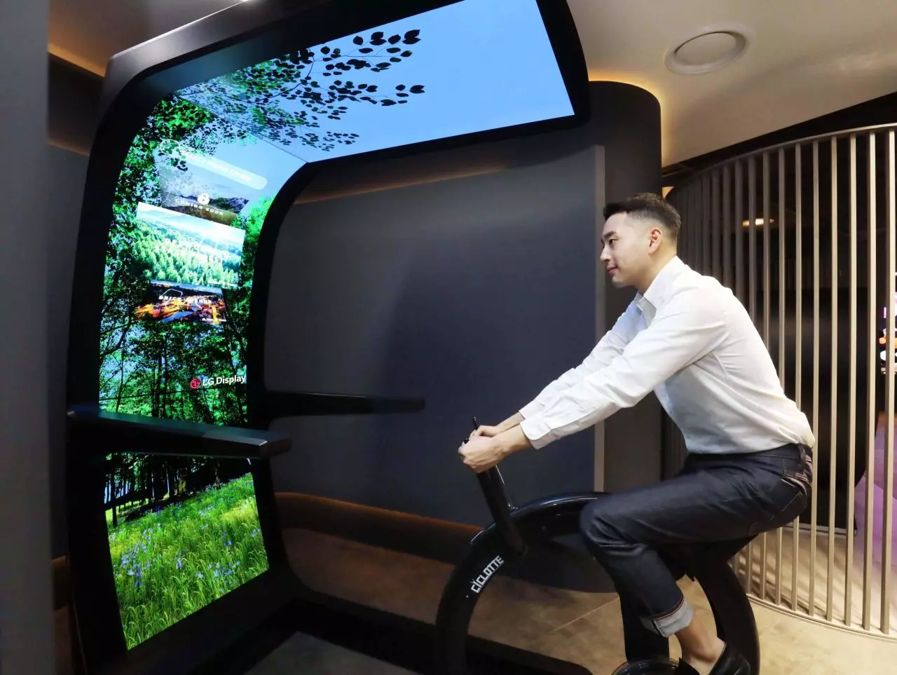 Konsep LG OLED Gila Bisa Menjadi Hal Teraneh di CES 2022 28266_3