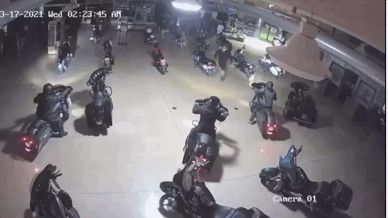 Pencuri Mencuri Empat Harley-Davidsons Dari Dealer Dalam Perampokan Gaya Hollywood