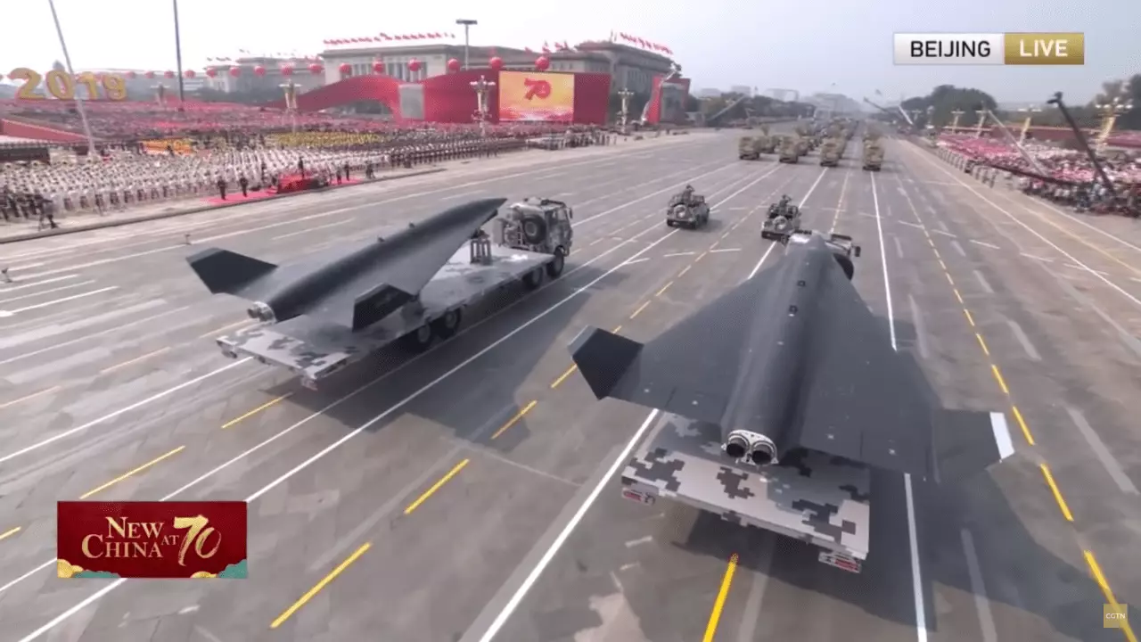 यहाँ हमने चीन की विशाल सैन्य परेड में क्या देखा