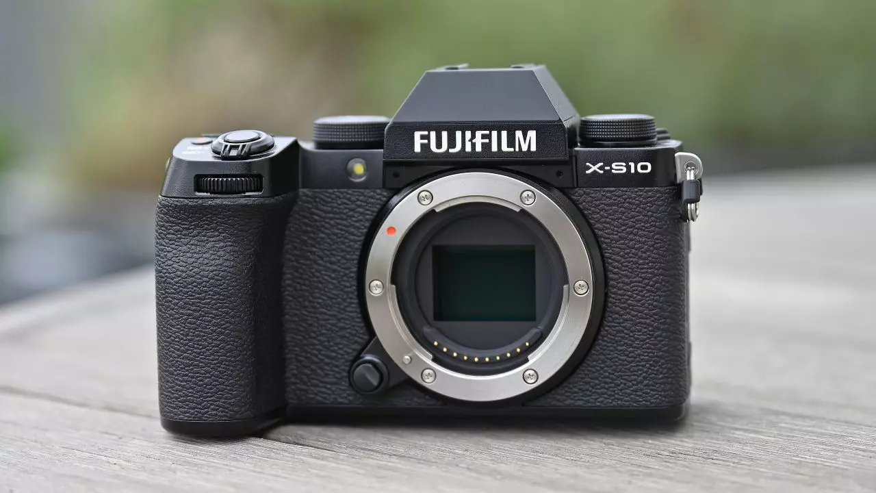 Fujifilm X-S10 on lõbus ja algajasõbralik võte ühe parima peeglita kaamera kohta 31278_3