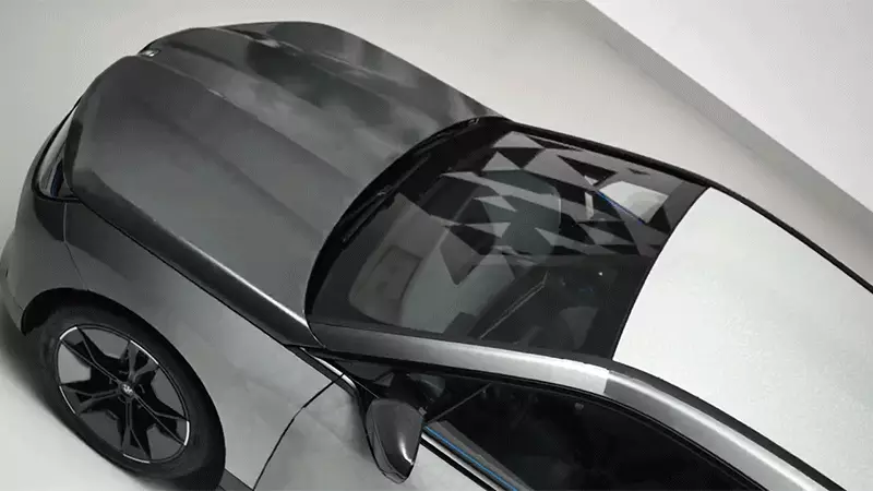 BMW Membuat Mobil Berubah Warna Sepenuhnya Dibungkus Kertas Elektronik