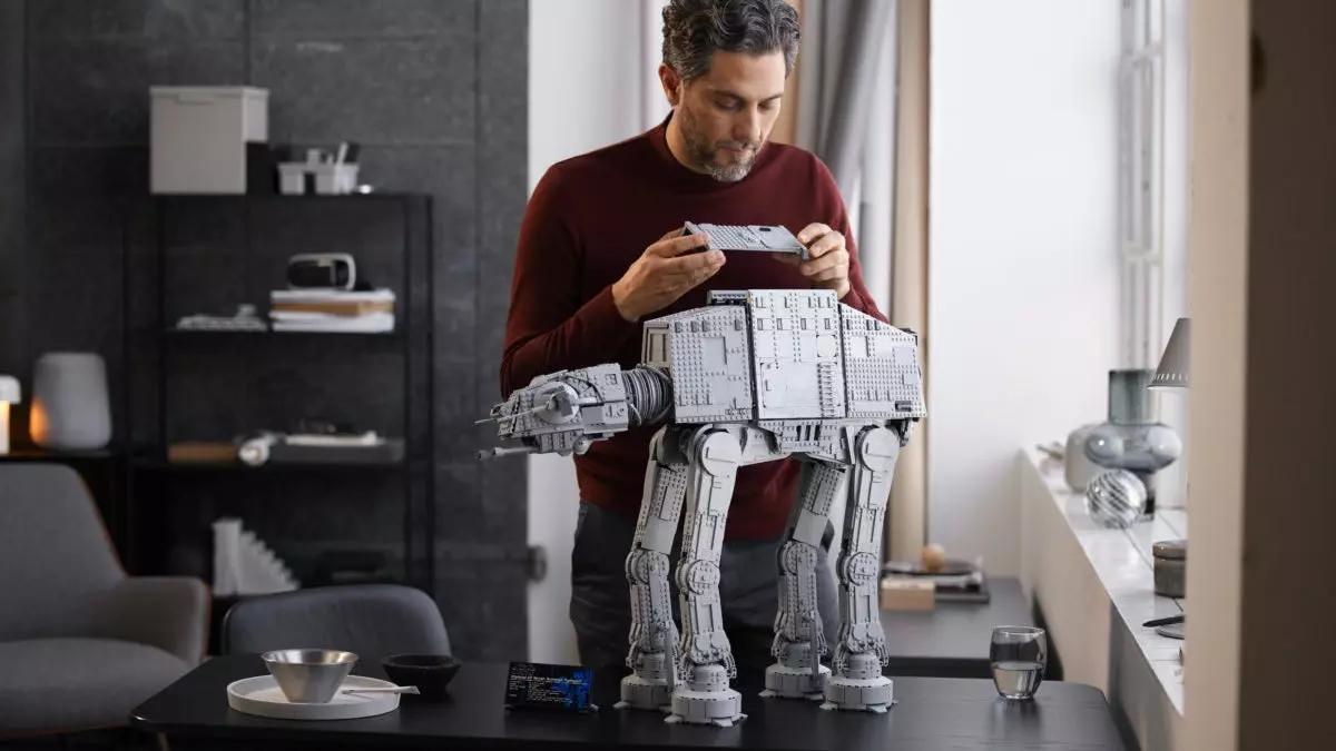 8 mënyra për të justifikuar shpenzimin e 1,084 dollarëve në grupin e Lego-s Massive New Star Wars AT-AT
