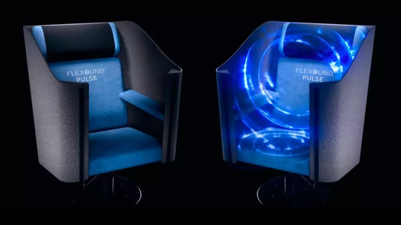 Šim modernizētajam kinoteātra sēdeklim ir sava privātā telpiskā skaņa