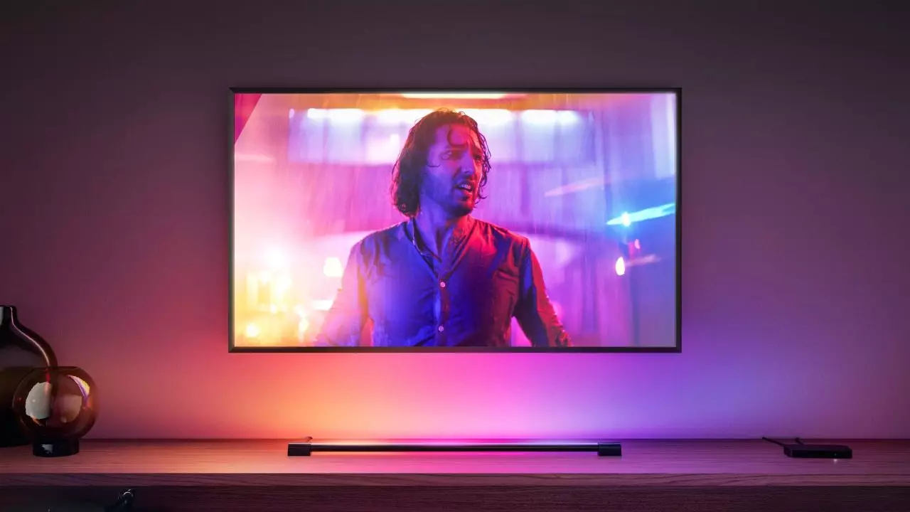 Philips Hue Gradient Light Strip များကို 20% လျှော့စျေးဖြင့် အလင်းပေးလိုက်ပါ။