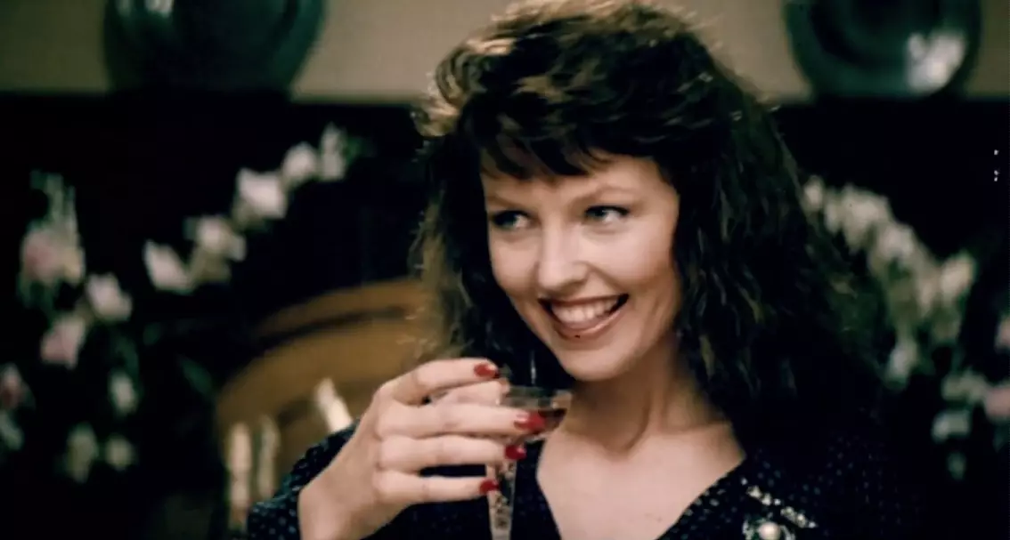 Deborah Foreman como Muffy. (Captura de pantalla: Paramount Pictures)