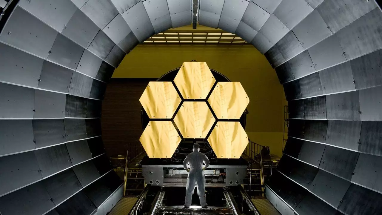 НАСА бир жаңы телескоп куруу үчүн иштегендиктен, үч он жылдык космосту изилдөө үчүн эмне кылды