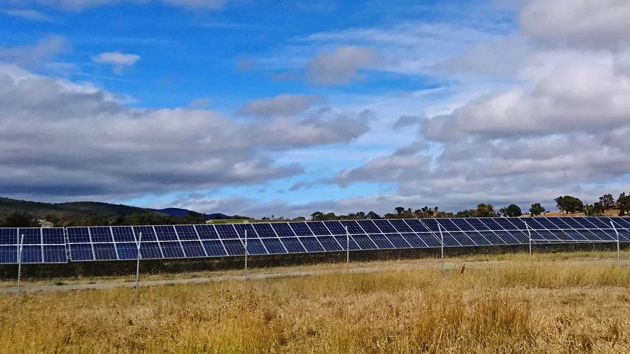 Solarna autostrada ACT napędza energię odnawialną w Australii