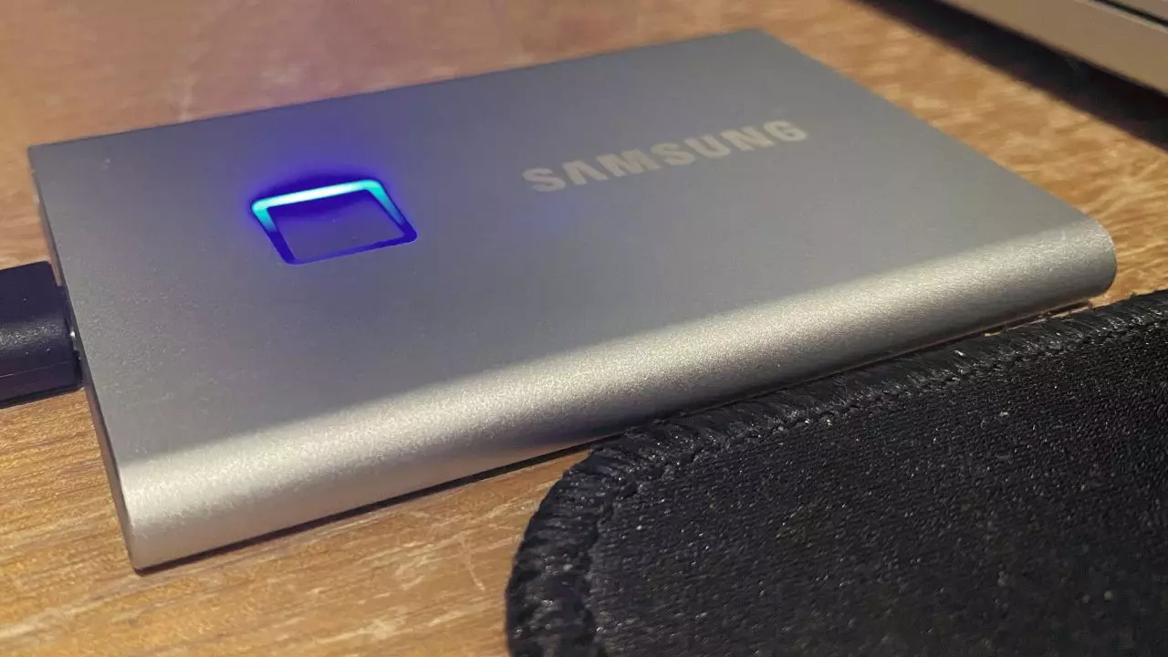 Samsung T7 Touch Portable SSD Australian Review