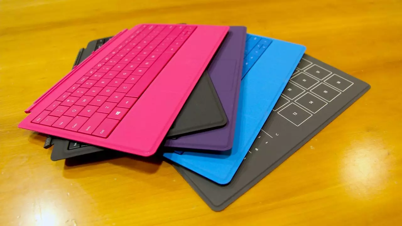 “Surface 2” Awstraliýa elleri: Adamlar gürlediler we Microsoft diňledi