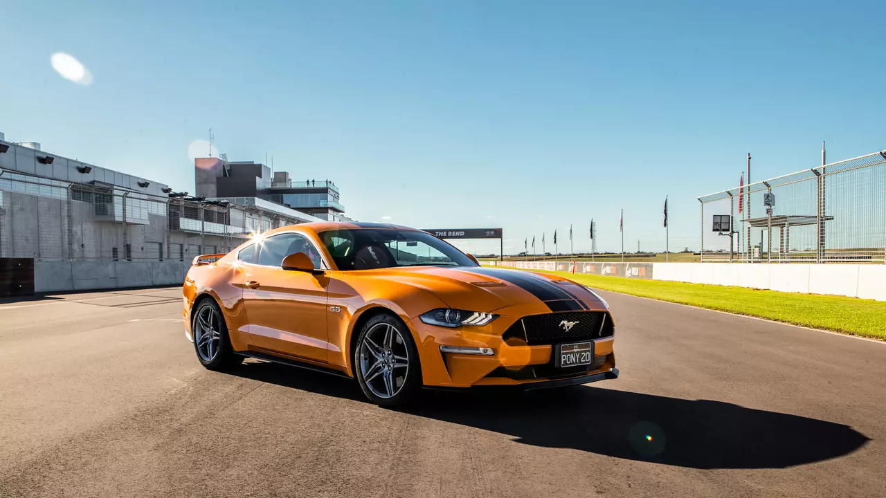 2018 Mustangs har en stille modus fordi en Ford-ingeniør fikk politiet tilkalt