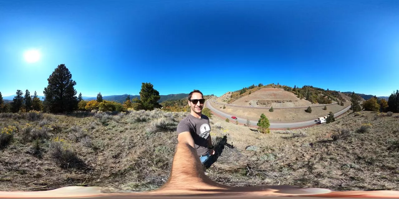 A GoPro Max a 360 fokos videózást nagyon egyszerűvé teszi
