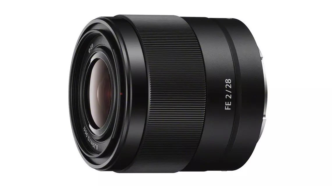 O serie de obiective sosesc pentru camerele Sony Full Frame A7