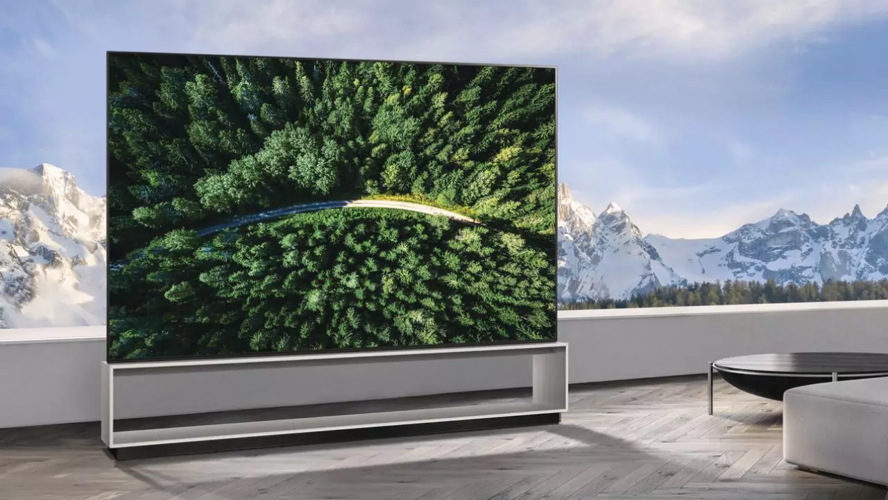 LG está azotando o seu primeiro televisor OLED 8K en Australia por 60.000 dólares