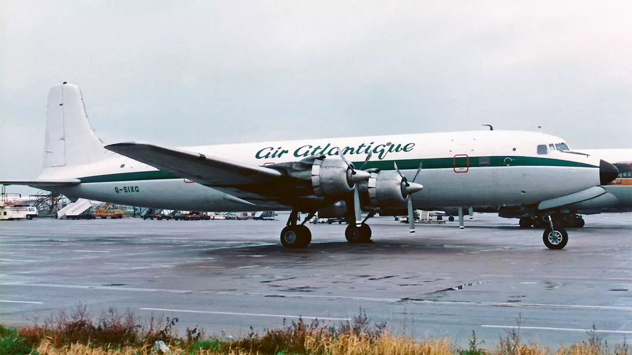 27 Liveries Stylish Airliner From the Past