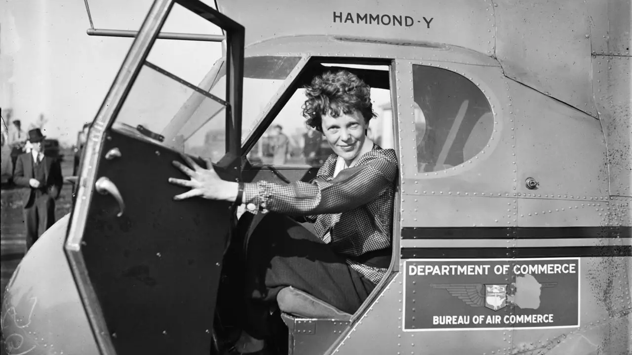 Ilmuwan Forensik Ngaku Wis Ngrampungake Misteri Amelia Earhart