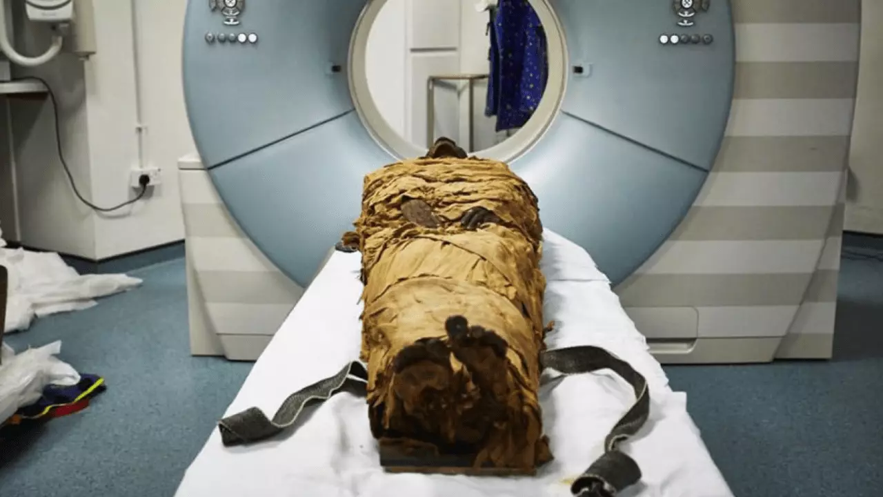 Los científicos acaban de hacer 'hablar' a una momia de 3.000 años de antigüedad