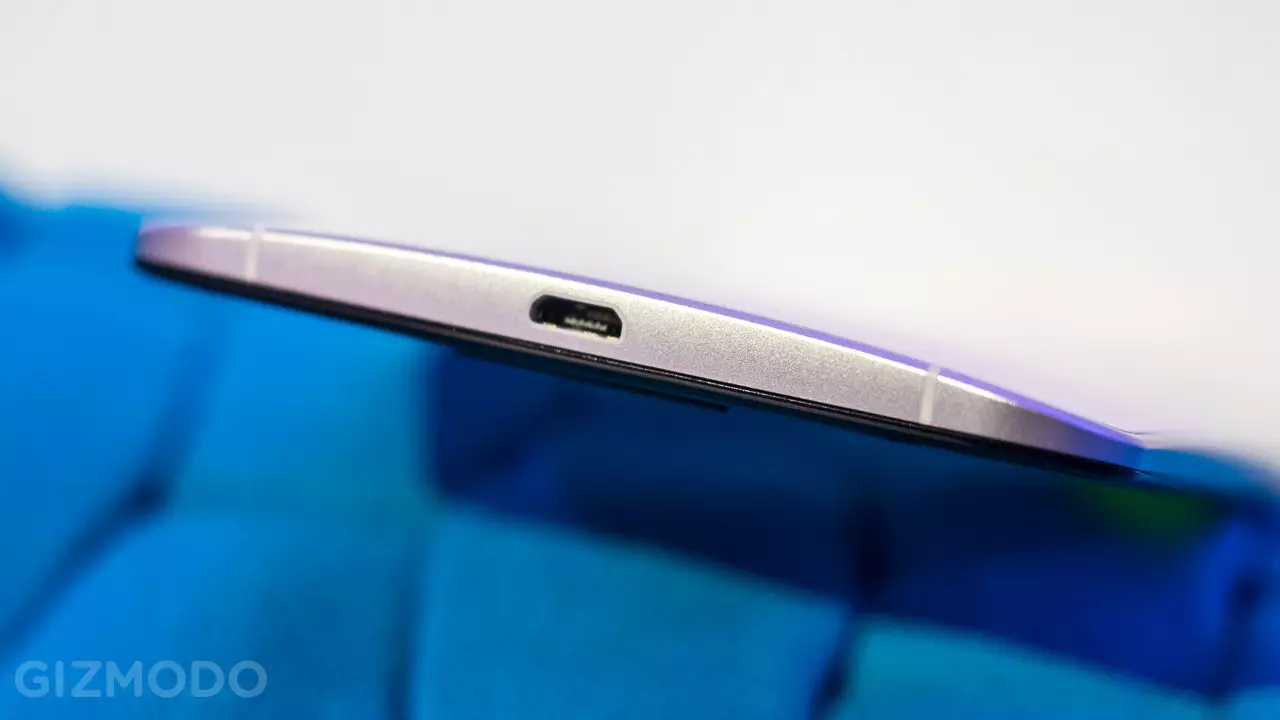 Nexus 6 လက်စွဲ- အလွန်ကြီးမား၊ အလွန်လှပသည်။