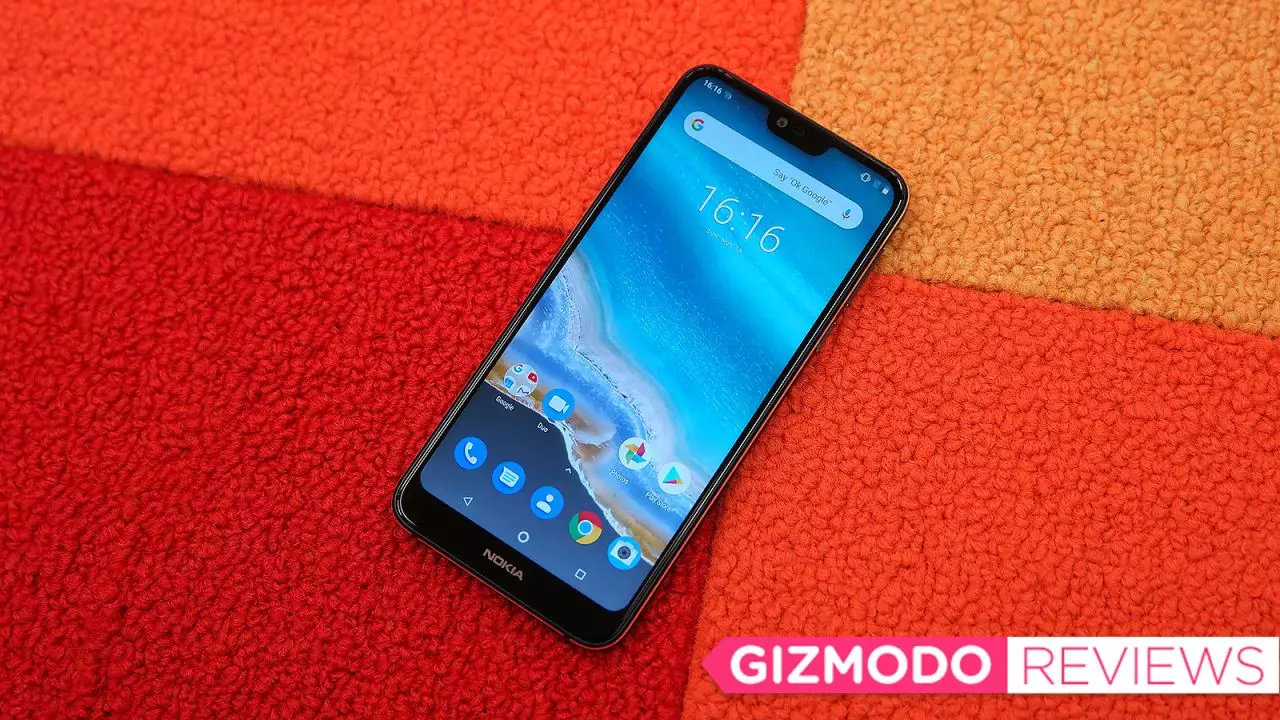 Nokia 7.1 Recenzo: Solida Buĝeta Simpleco