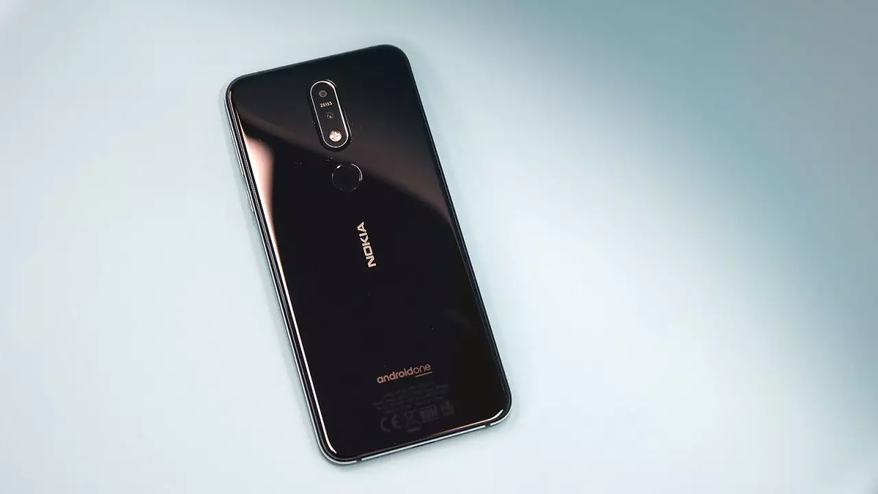 รีวิว Nokia 7.1: ความเรียบง่ายของงบประมาณที่มั่นคง