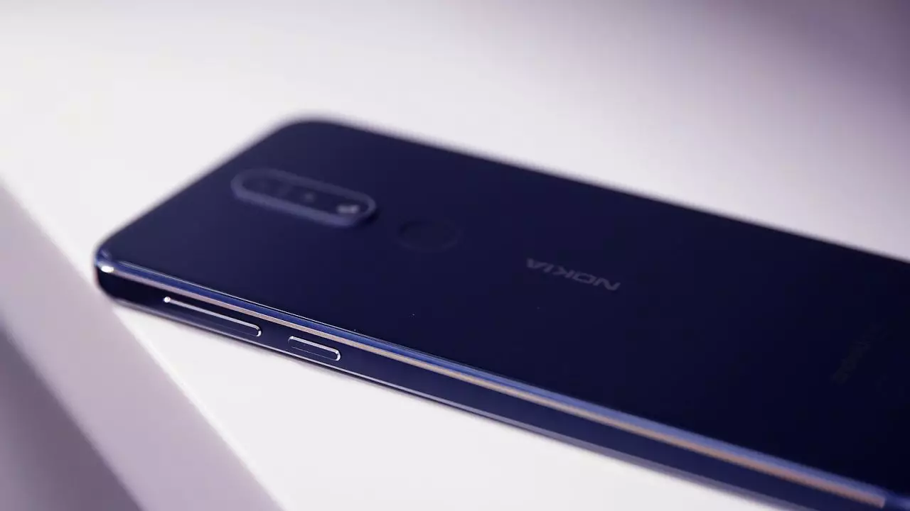 Nokia 7.1 Recenzo: Solida Buĝeta Simpleco 48860_3