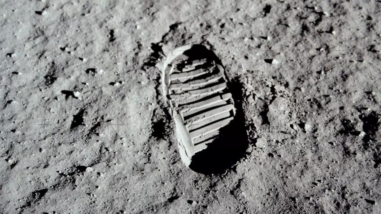 Furcsa módok, amelyek szerint a NASA úgy gondolta, hogy a holdpor megölheti az Apollo űrhajósokat