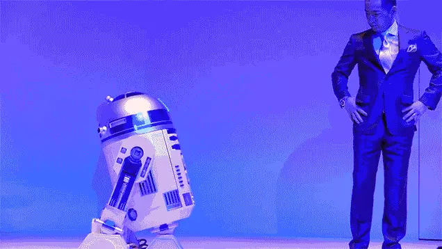 መጠጦችዎን በትክክል ሊያቀርብ የሚችል የህይወት መጠን R2-D2 አነስተኛ ፍሪጅ