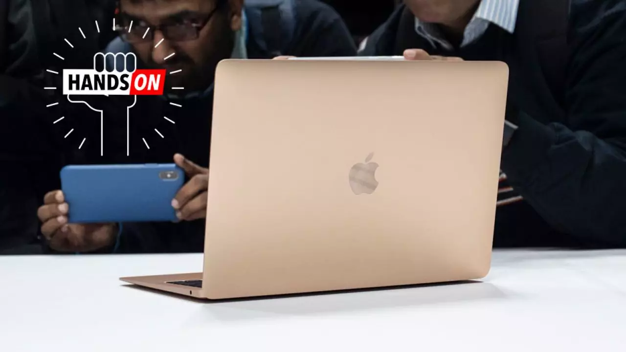 Նոր MacBook Air-ը MacBook-ը սարսափելի գնում է դարձրել