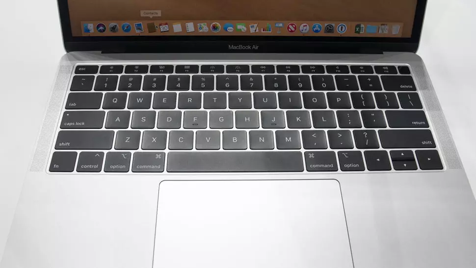 Նոր MacBook Air-ը MacBook-ը սարսափելի գնում է դարձրել