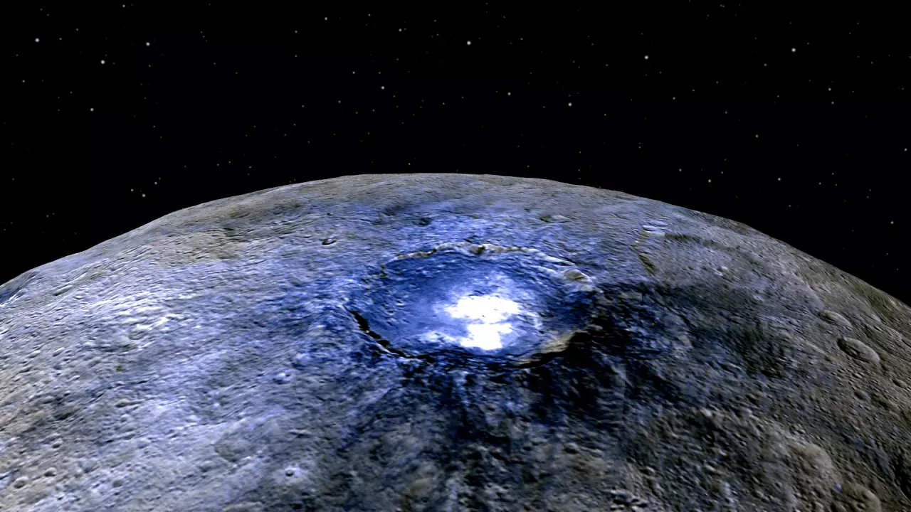 Konečně máme celý příběh o záhadných jasných místech Ceres
