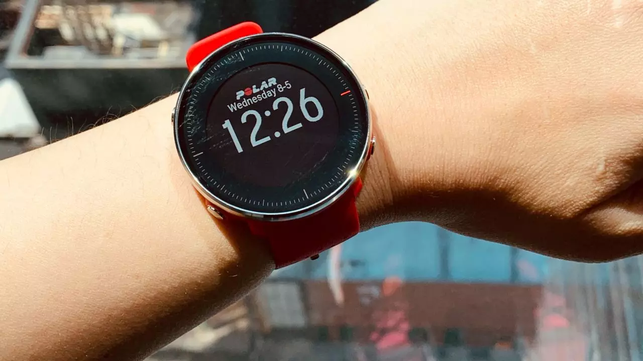 Nke a bụ Smartwatch Fitness ị kwesịrị ịzụrụ