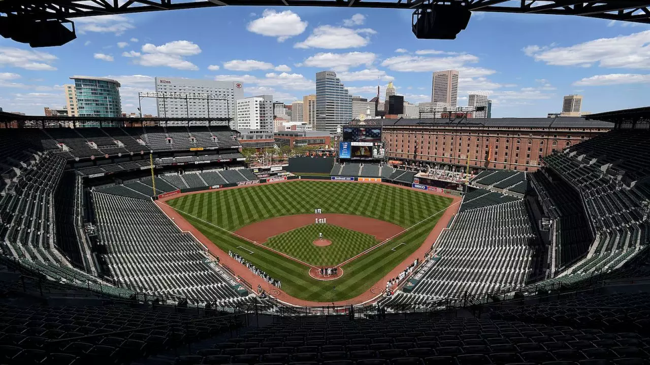 Сүрөттөр: Бош стадион MLB бейсбол оюнун өткөрөт