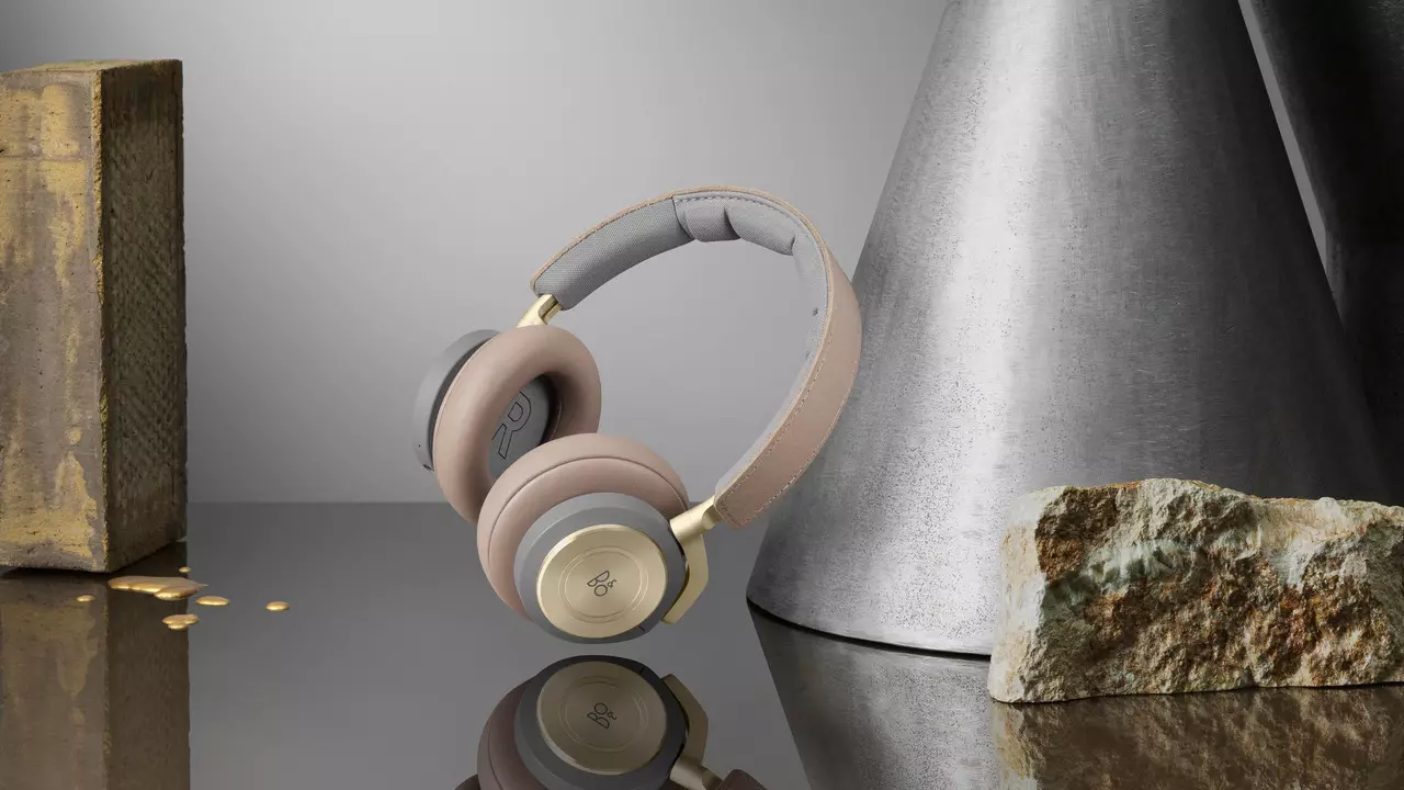 Bang & Olufsen's New Headphones Ua rau Kuv Zoo Li Ib Tug Neeg Ua Haujlwm