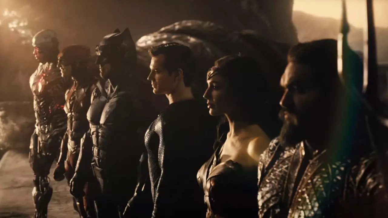 WB Snyder's Justice League کو بغیر کسی خاص اثرات کے خام فوٹیج کے طور پر جاری کرنا چاہتا ہے۔