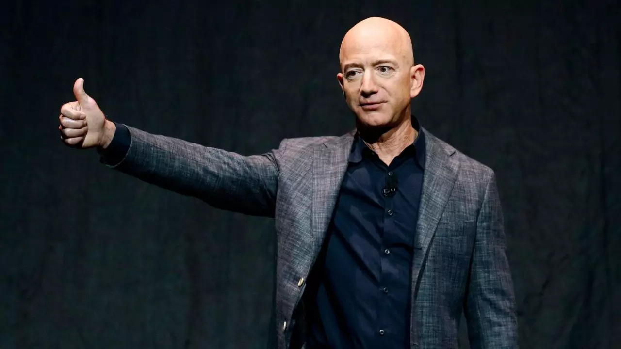 Anplwaye Blue Origin reklame ke konpayi fize Jeff Bezos a se sèks, toksik, ak laks sou sekirite vòl.