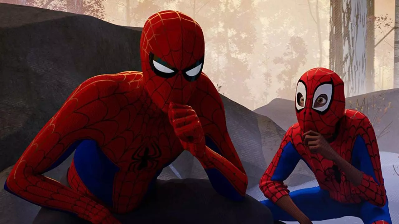 Como a historia de orixe de Spider-Man se converteu nunha parte integral, aínda que inesperada, no Spider-Verse