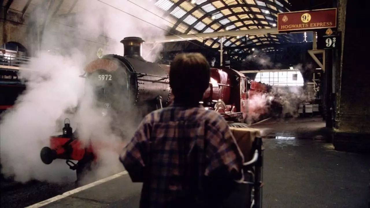 การเปิดเผยที่ดีที่สุดใน Harry Potter และเด็กต้องคำสาปเป็นเรื่องเกี่ยวกับ Hogwarts Express