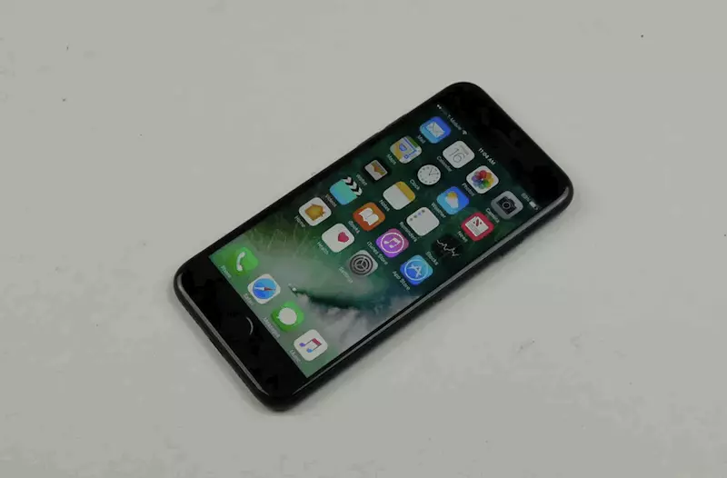 Жашыруун iPhone 7 алсыз жактары Apple сизди билгиси келбейт