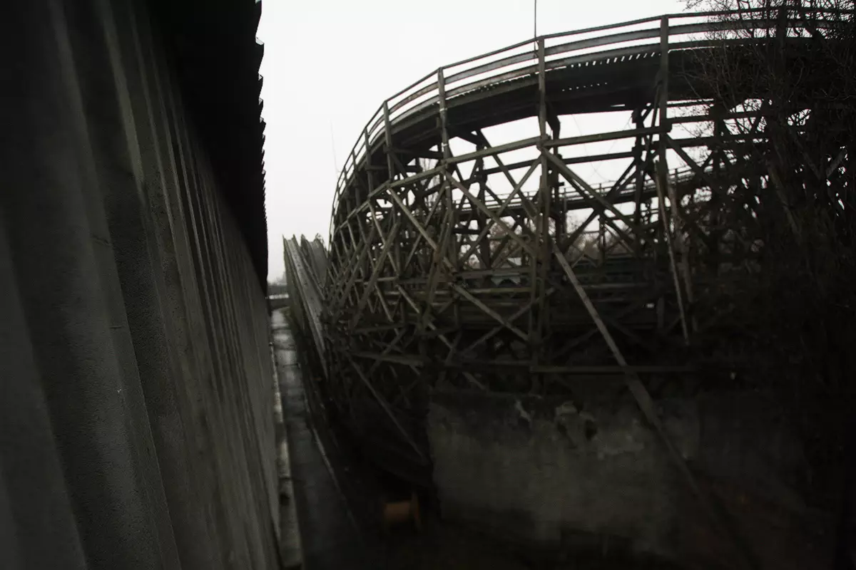 Sa loob ng The Ghostly Remains Of Budapest's Condemned Amusement Park