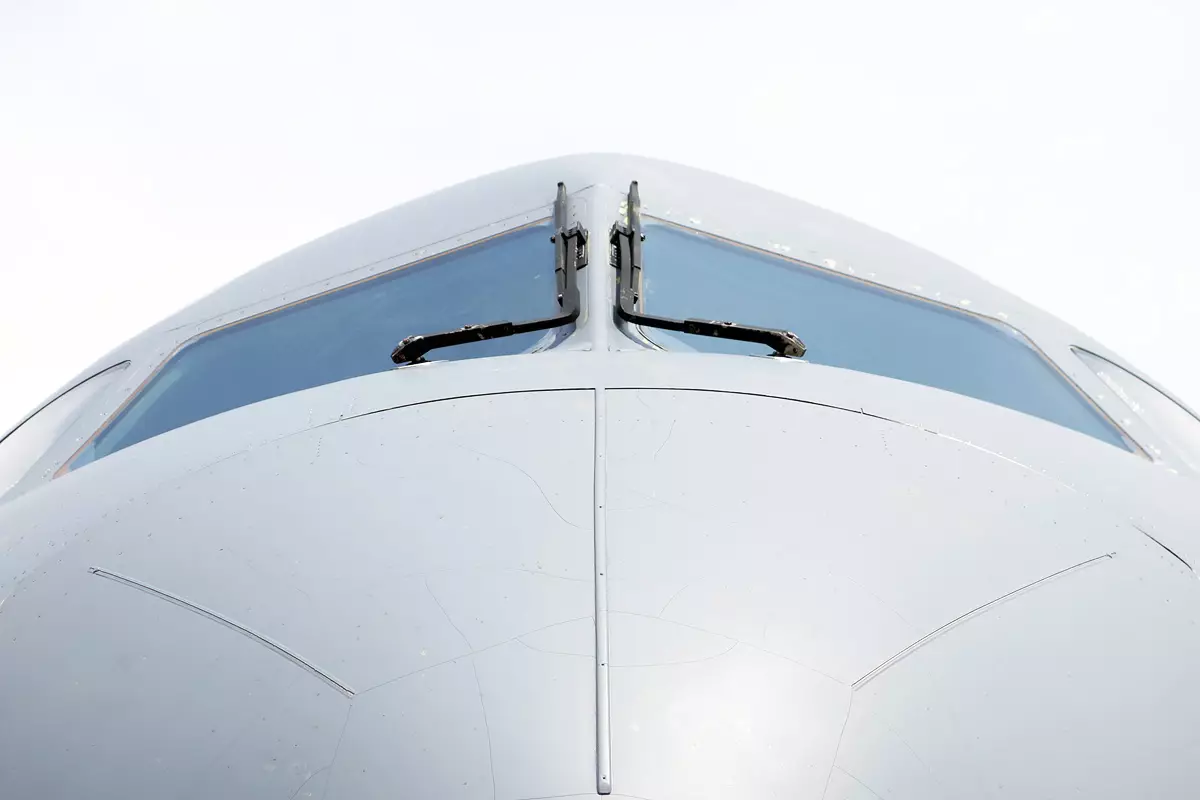 Tur Up-Close Globemaster C-17, Raksasa Sing Mabur