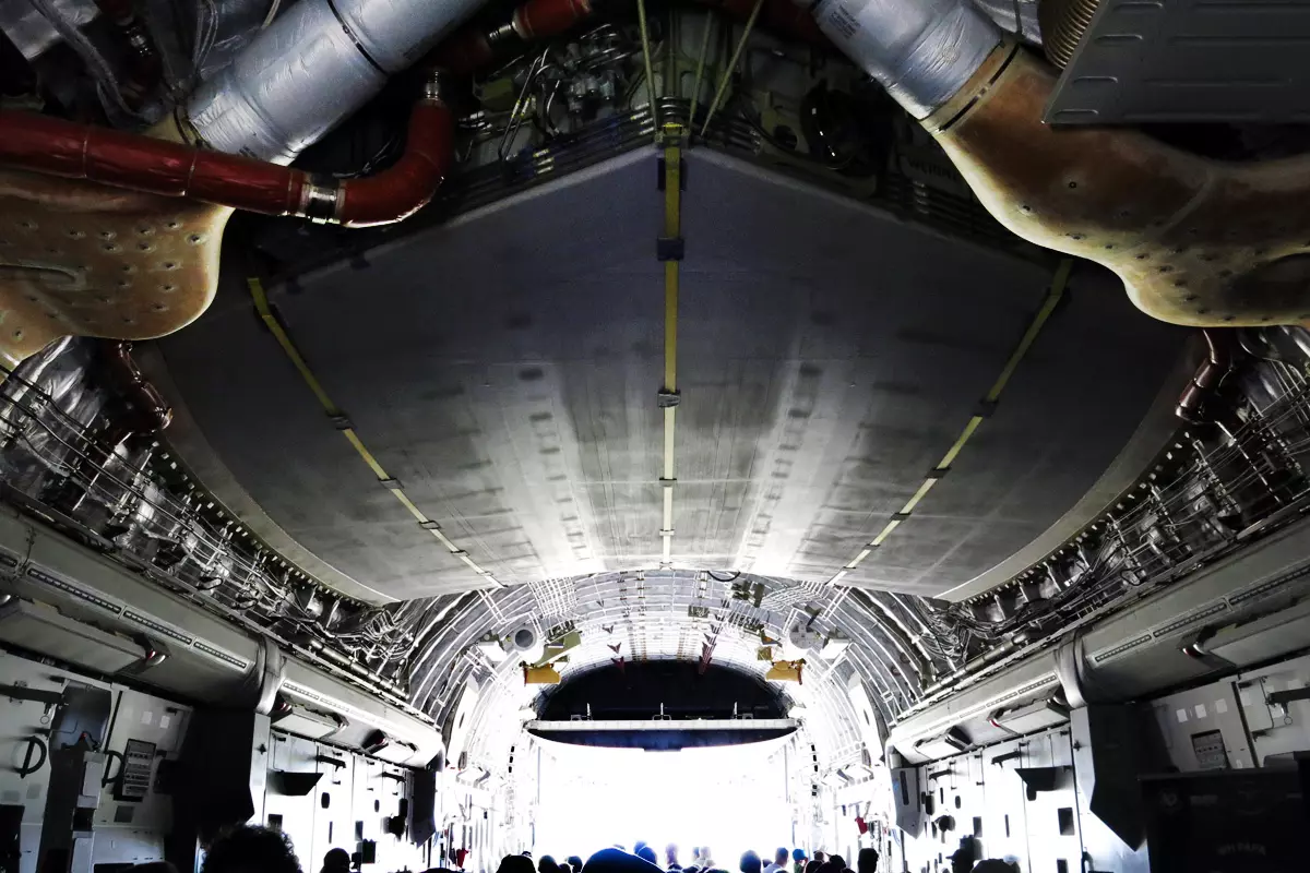 Tur Up-Close Globemaster C-17, Raksasa Sing Mabur