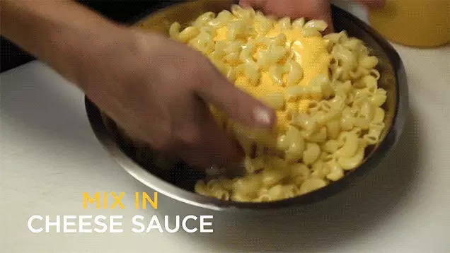 Kuidas valmistada kaheksa sammuga maitsvat Maci ja juustukukliburgerit