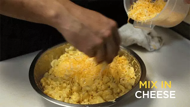 Како да направите вкусна плескавица за Mac и сирење во осум чекори