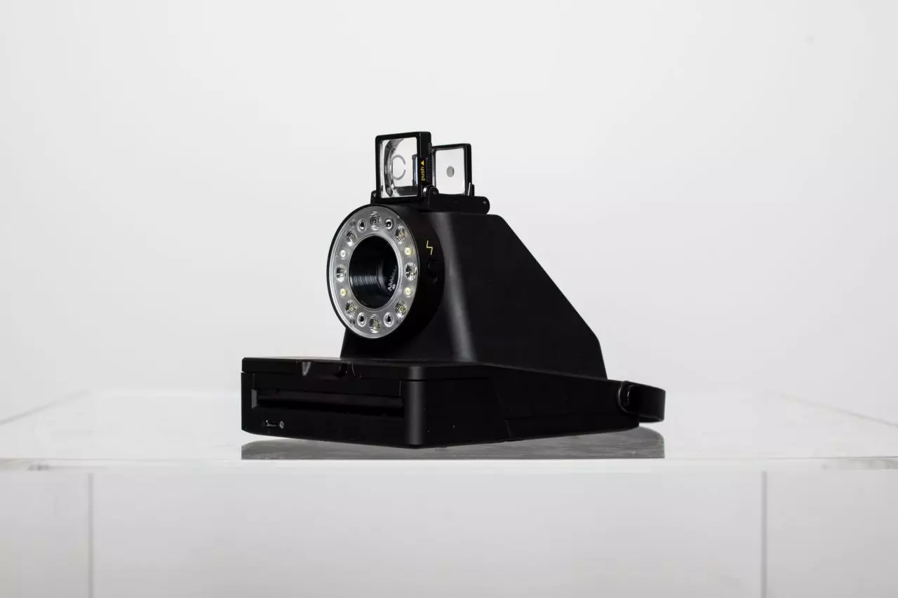 इम्पॉसिबल प्रोजेक्ट I-1 पोलरॉइड कॅमेरा: द गिझमोडो रिव्ह्यू