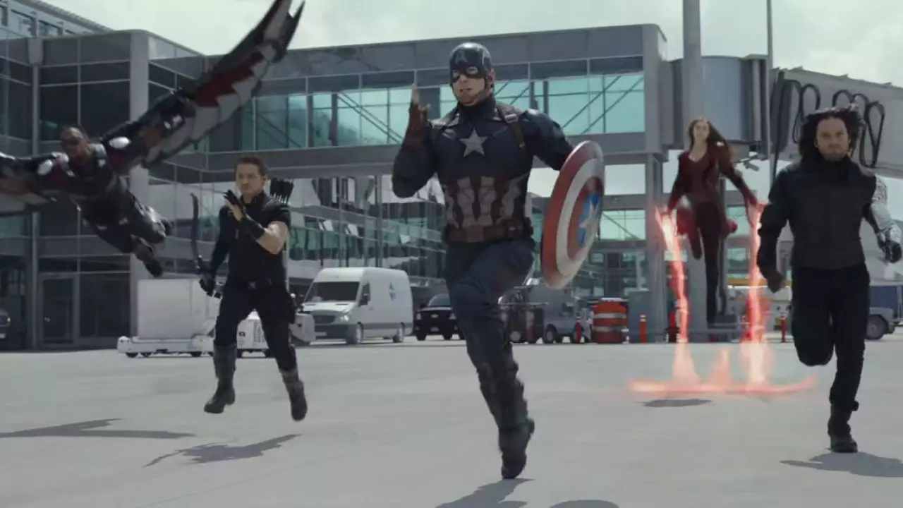 กัปตันอเมริกาสงครามกลางเมืองมีปัญหาใหญ่และตัวแทนของ SHIELD มีคำตอบ