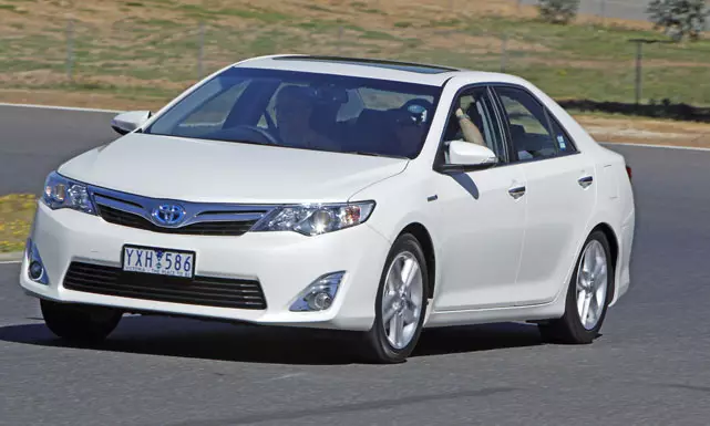 Toyota Camry Híbrido 2012 Práctico