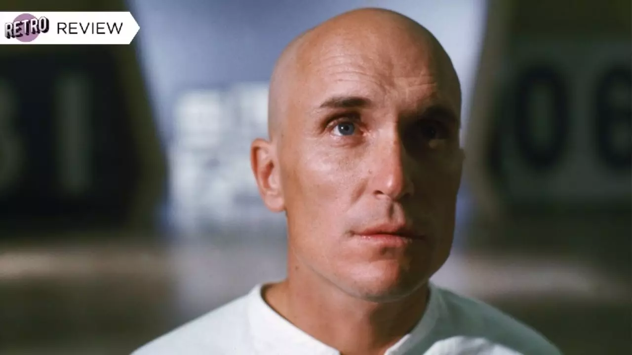 THX 1138 په 50 کې: د جورج لوکاس ډیسټوپین آرټ فلم ته بیرته کتل