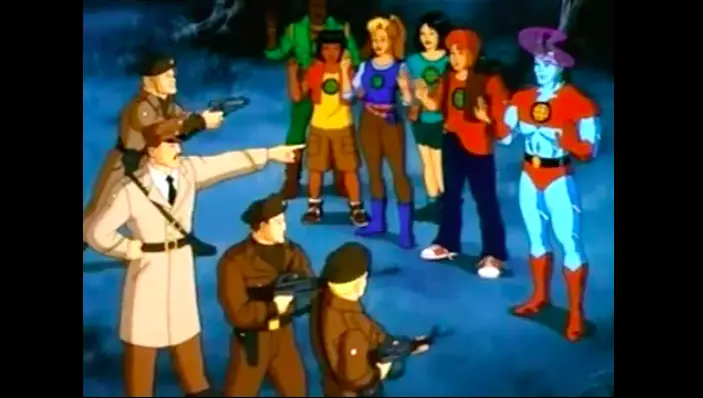 रशियन मुलांकडे अगदी अस्सल दिसणारी बंदुक कशी दाखवत आहेत हे देखील एक प्रकारचा विचित्र आहे. (स्क्रीनशॉट: TBS/Hanna-Barbera)