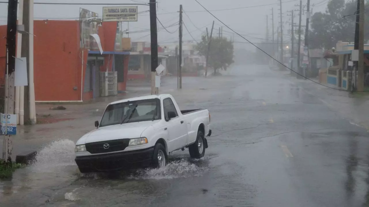 Evo razornog puta koji uragan Irma probija Karibe prema Floridi